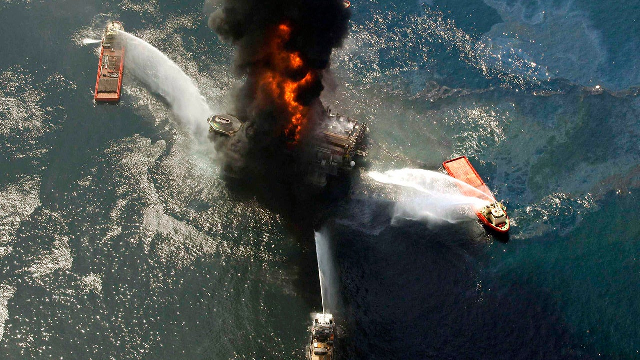 Deepwater Horizon Oil Spill Gulf Of Mexico 2010