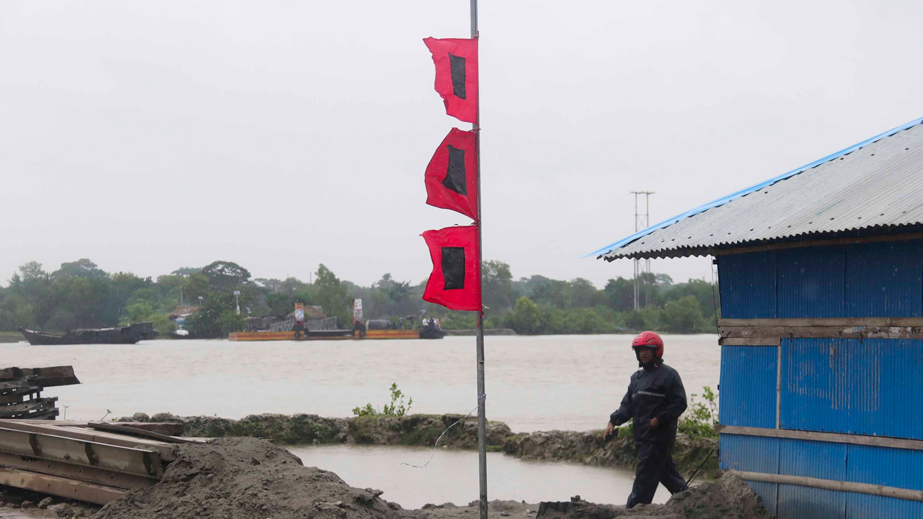Hundreds of Thousands Evacuate in Wake of Cyclone Bulbul | The Weather ...