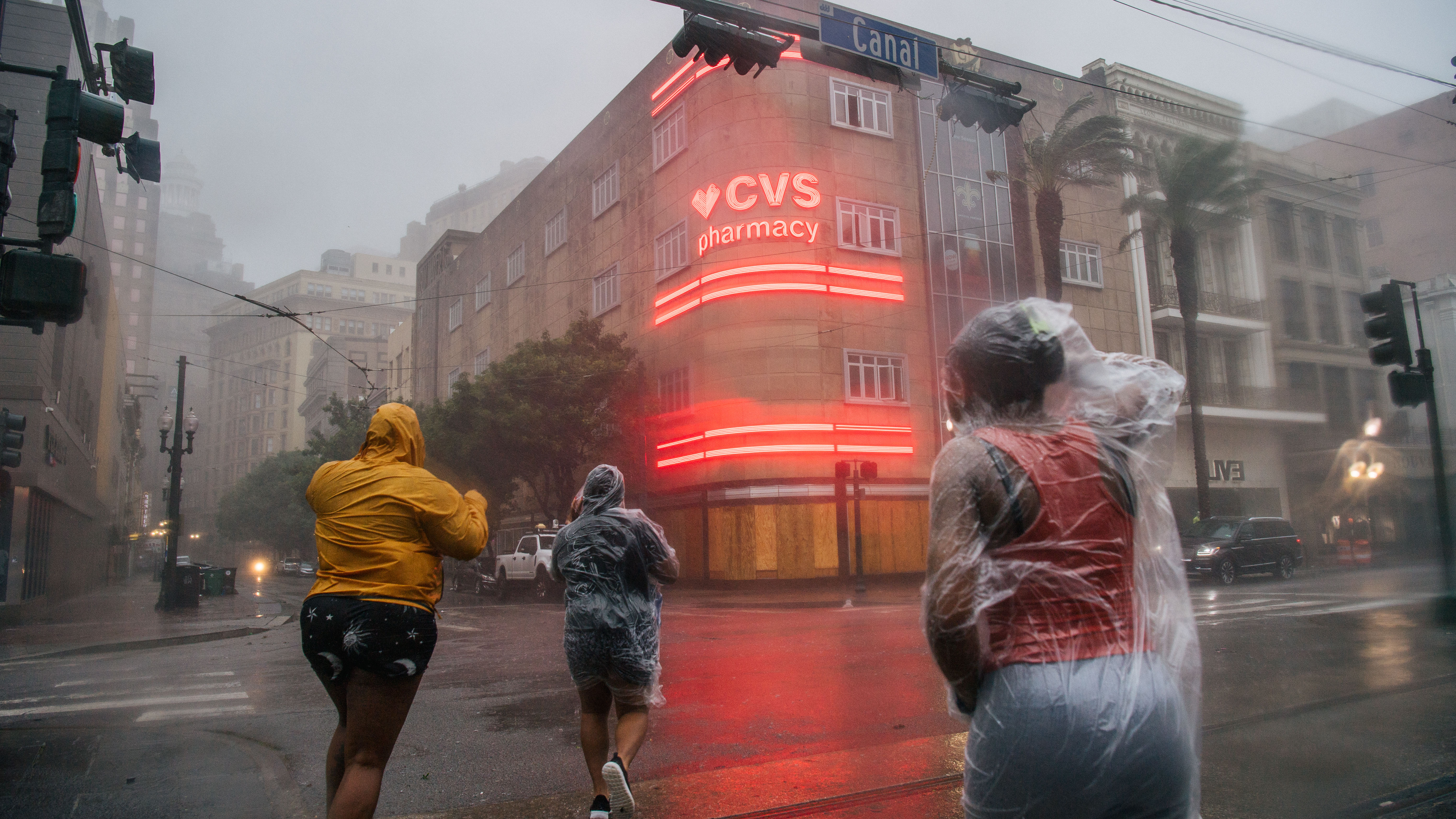 NOAA Gets Two New Supercomputers To Boost Weather Forecasting | The ...