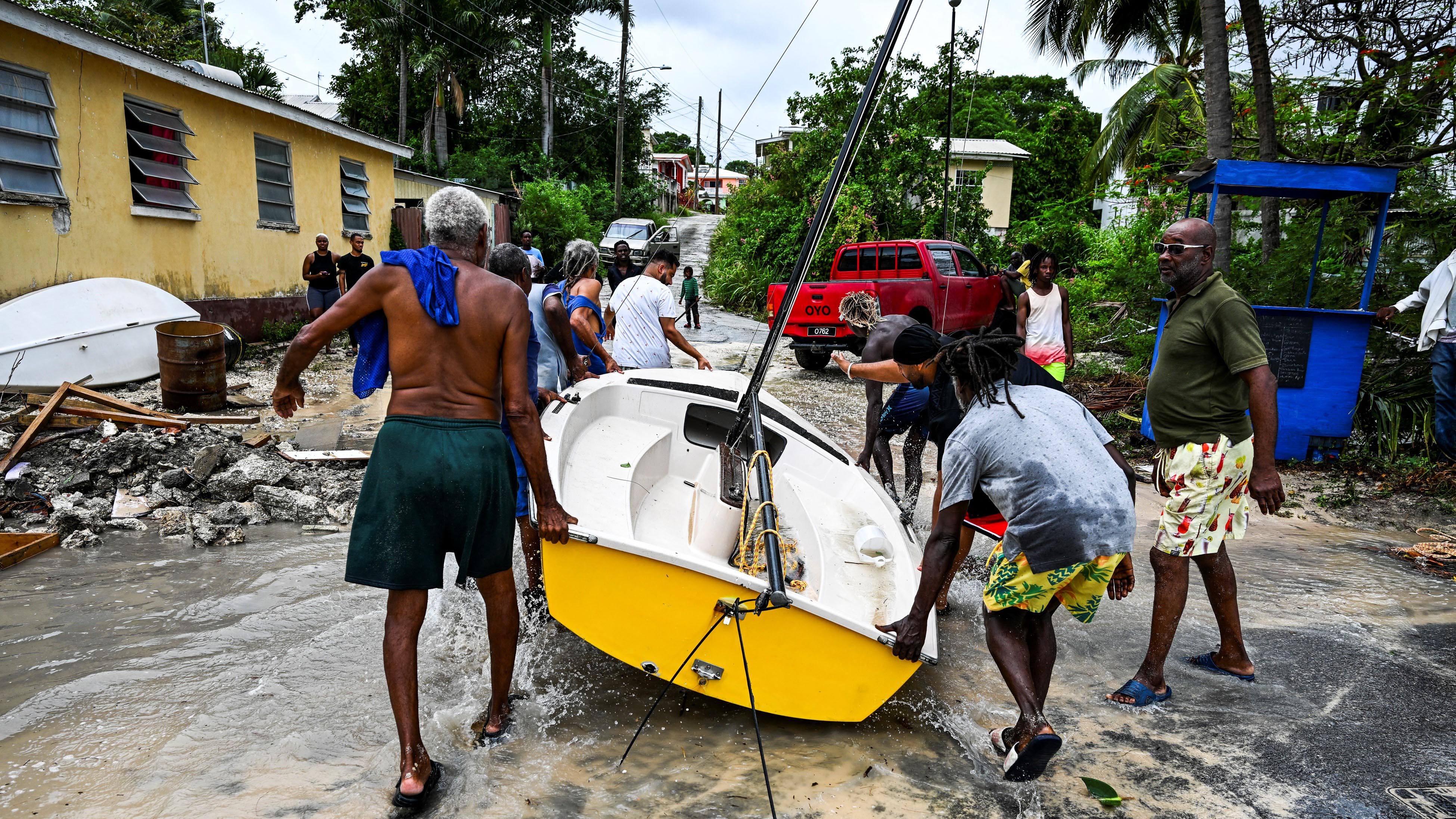 Hurricane Beryl Slams Windward Islands | Weather.com