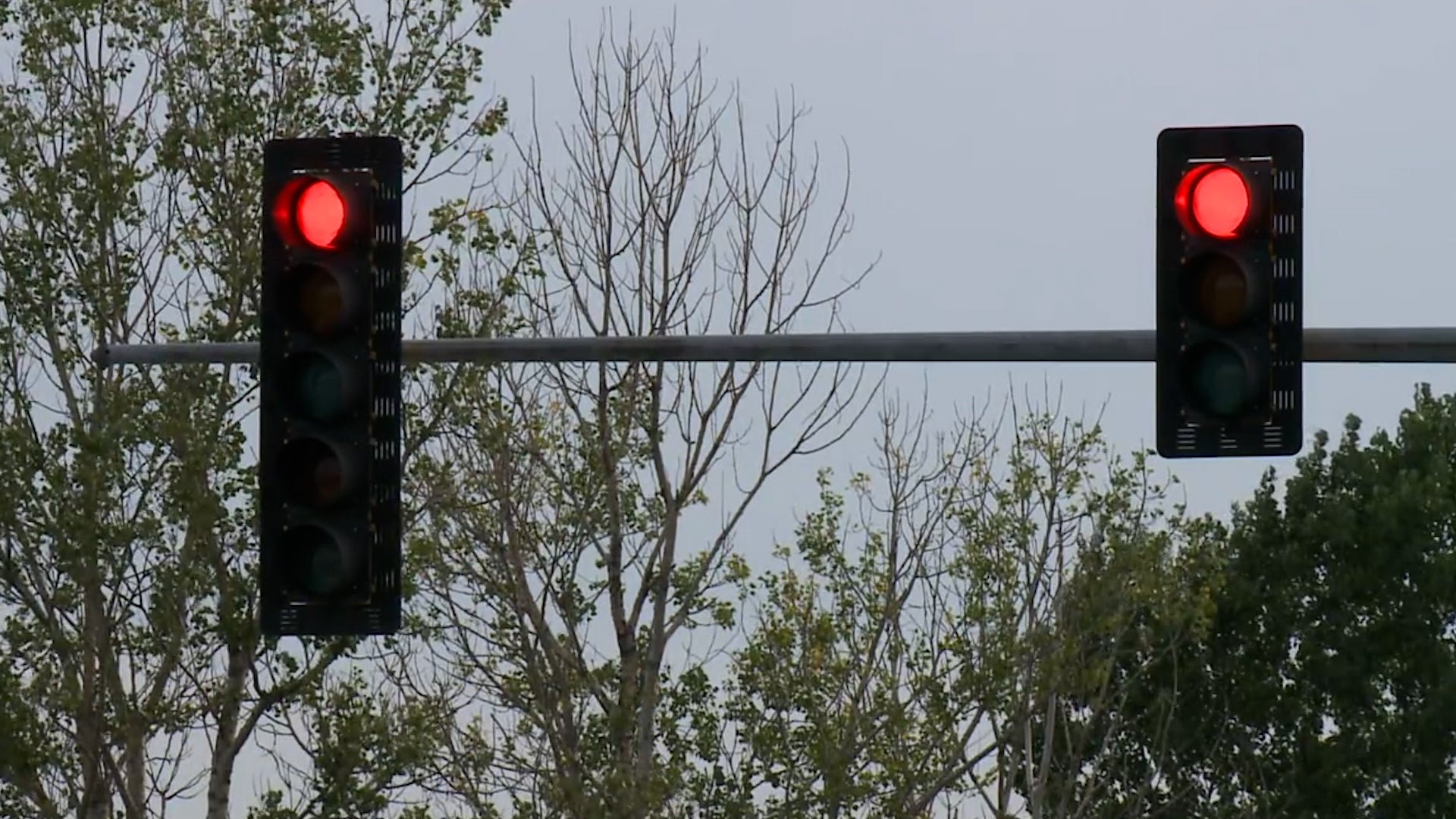 Cities Push To Ban ‘Right On Red’ - Videos from The Weather Channel