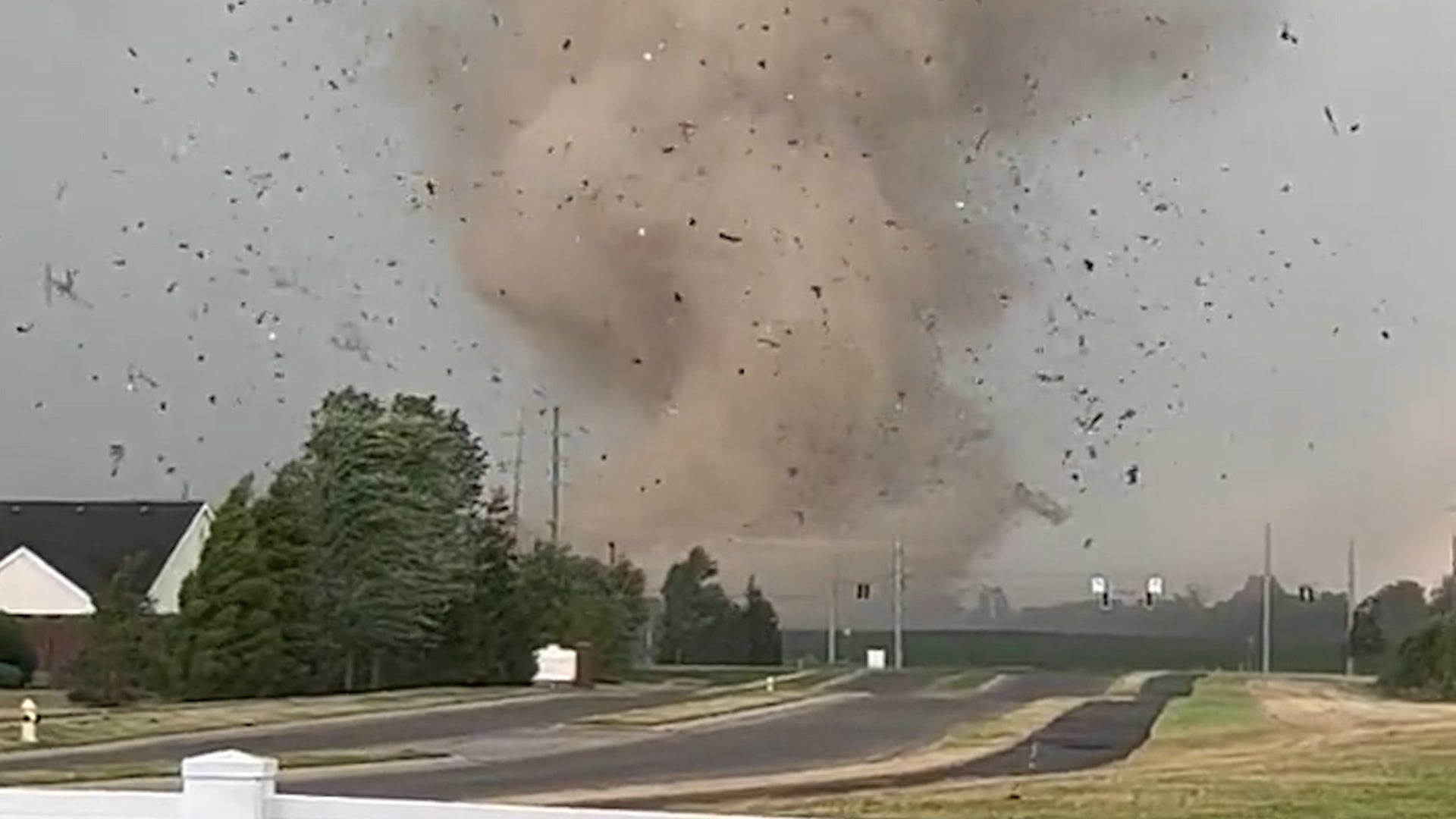 Tornados Ef5 The Greensburg, Kansas EF5 Tornado: Chase, Video And