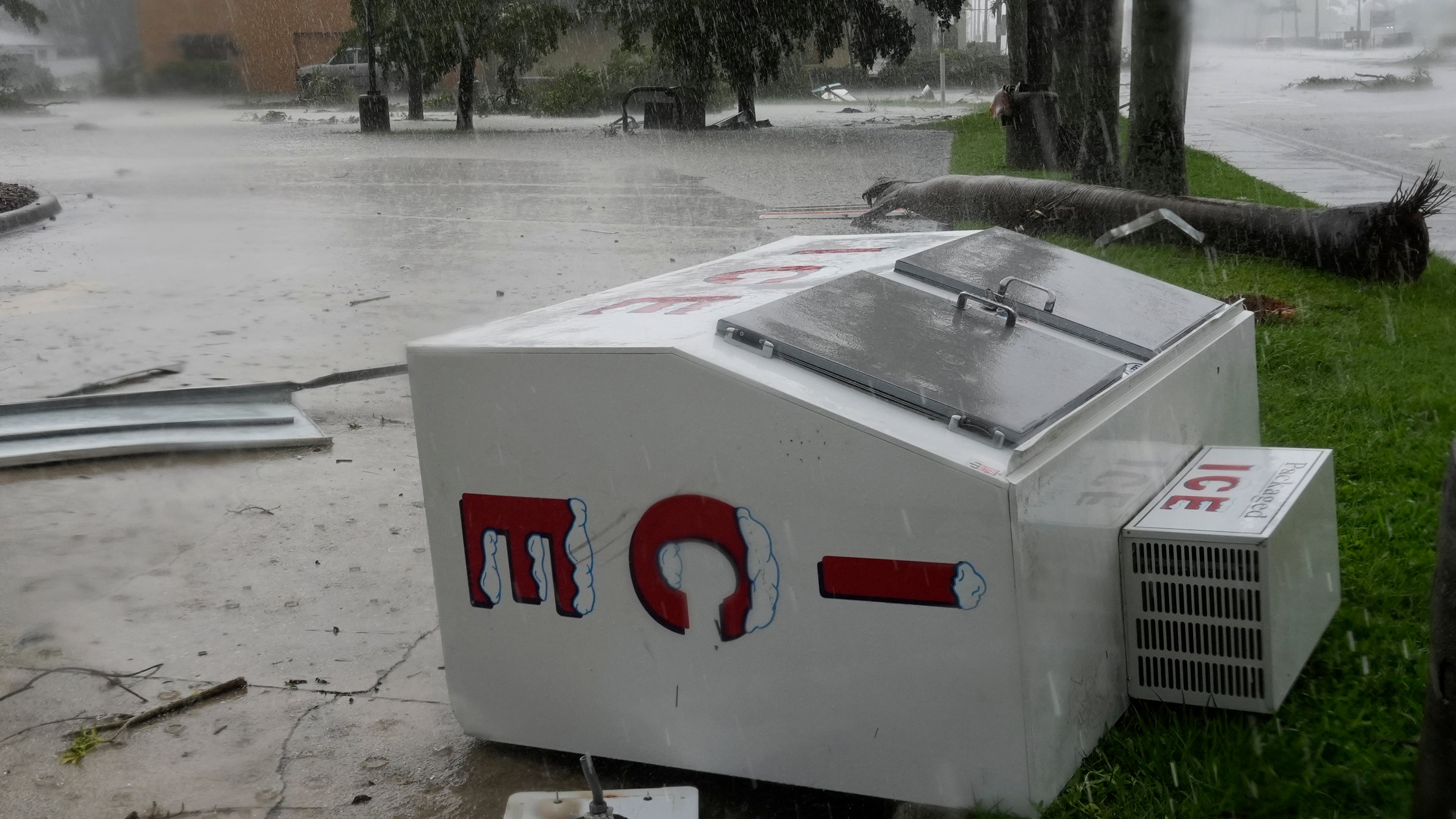 Hurricane Milton Makes Florida Landfall | Weather.com