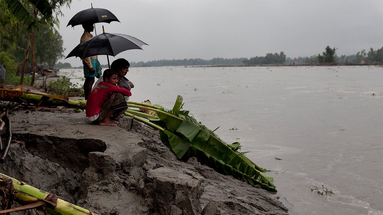 Bangladesh's Rising Seas, Erosion Robs Climate Change Refugees of ...