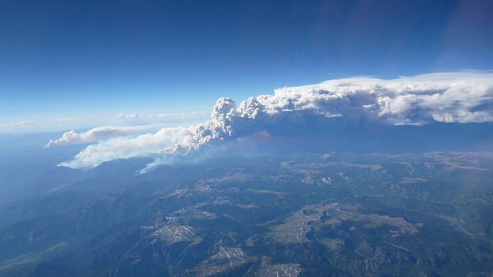 Best Weather Photos Taken from an Airplane Cockpit or Window Seat | The ...