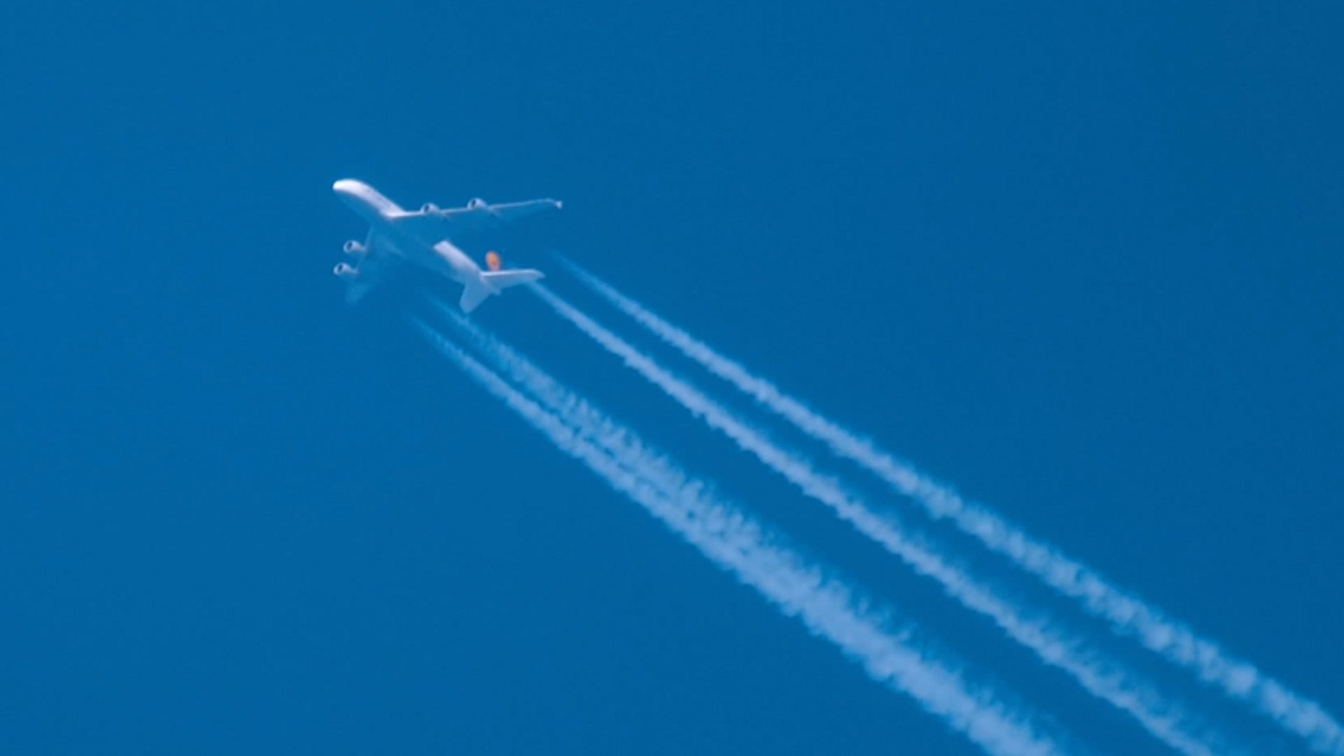 Plane Contrail
