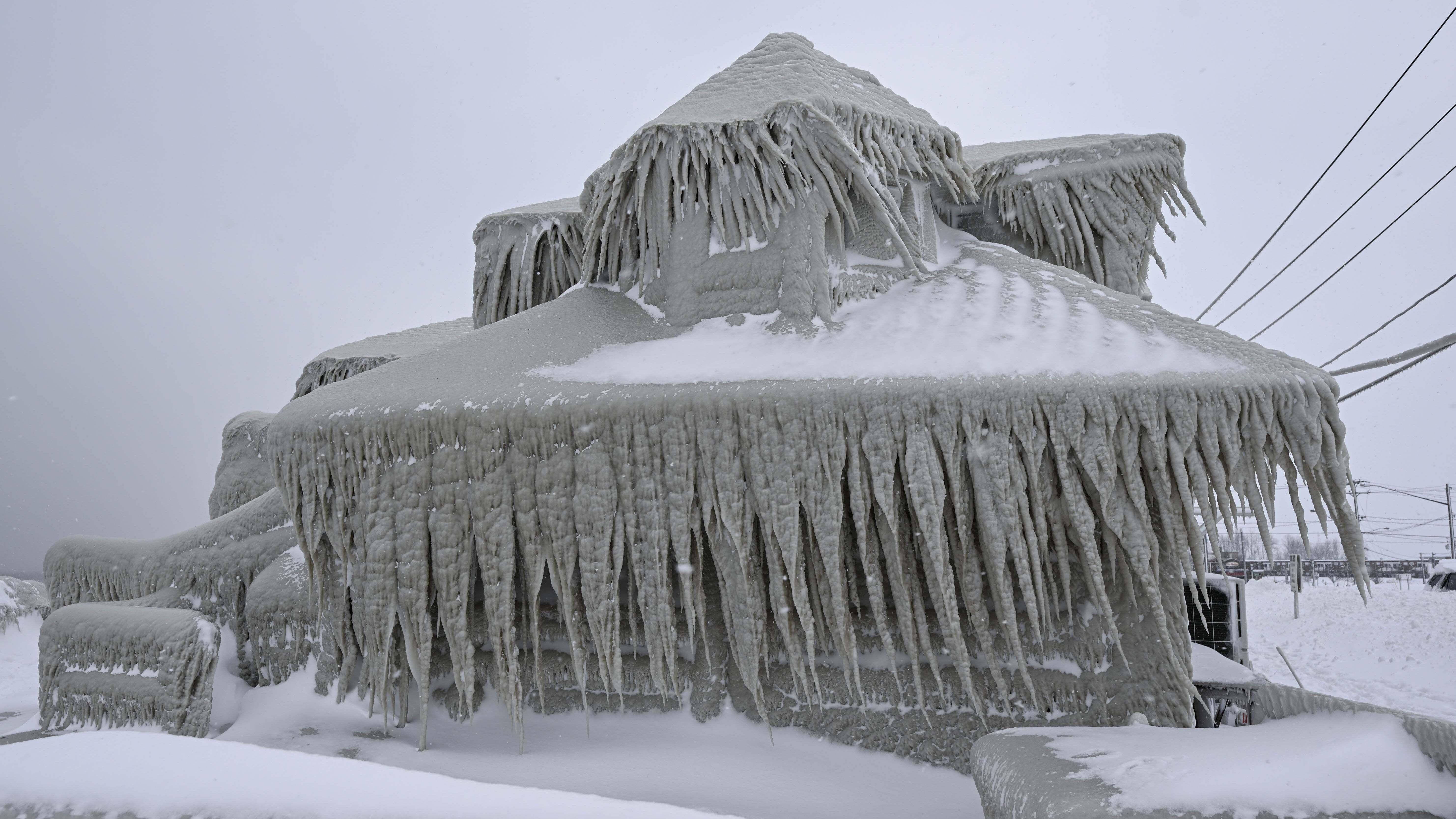 Buffalo Homes Were Encased In Ice During Winter Storm Elliott (PHOTOS ...