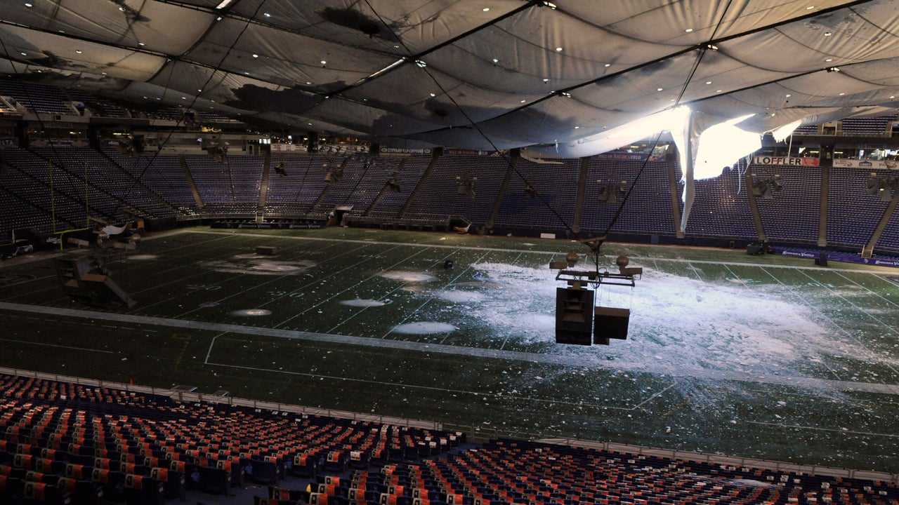 On Today's Date: Metrodome Roof Collapse | Weather.com