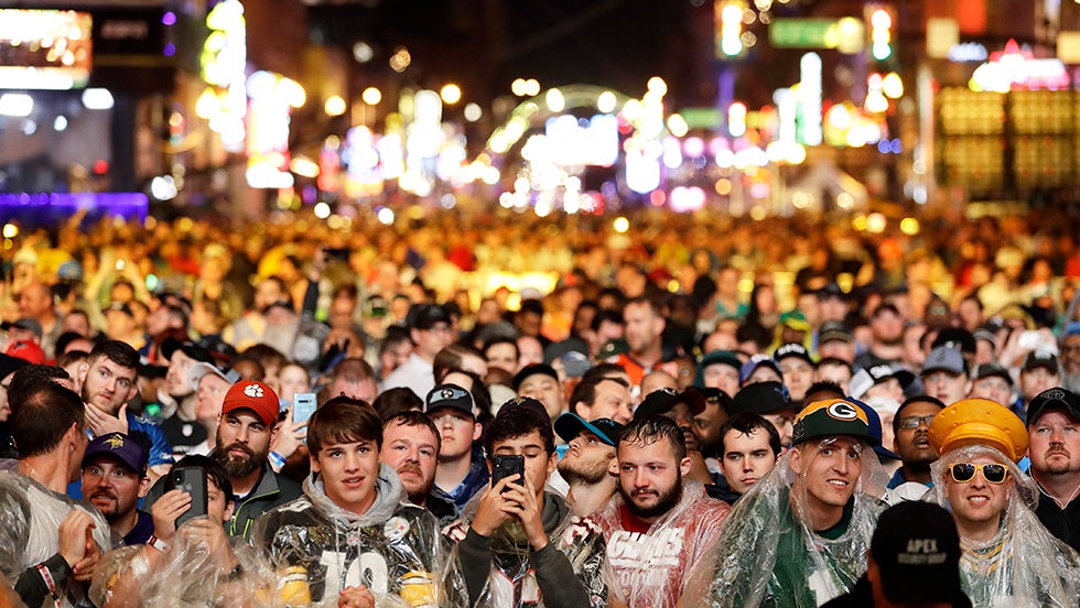 NFL Draft Weather: Rain To Exit As NFL Draft Continues In Green Bay ...