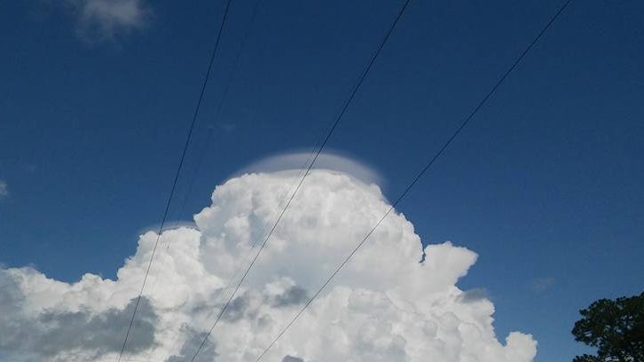 Pileus Cloud Forms Halo on Top of Towering Cumulus | The Weather Channel
