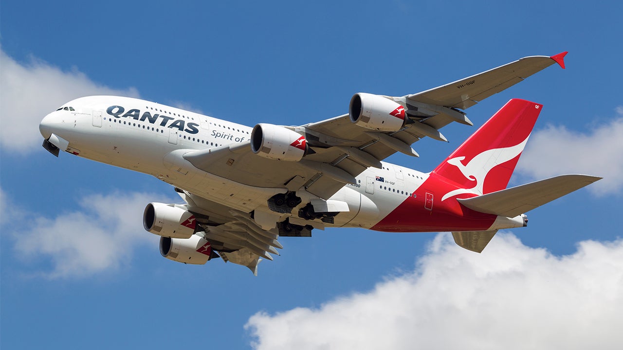 Australia's Qantas Airlines Launches World's First-Ever 'Zero-Waste ...