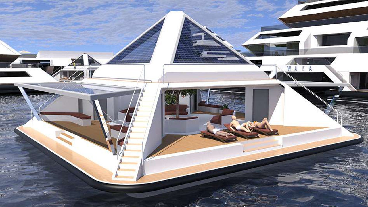Italian Designer Crowdfunding a Futuristic Floating Pyramid Community ...