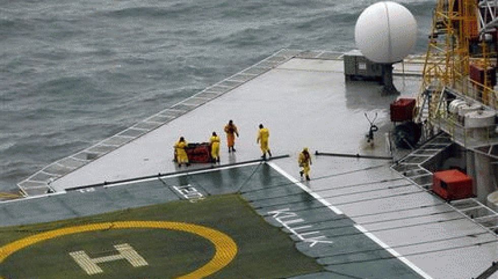 Congress Members Seek Investigation of Shell Barge | Weather.com