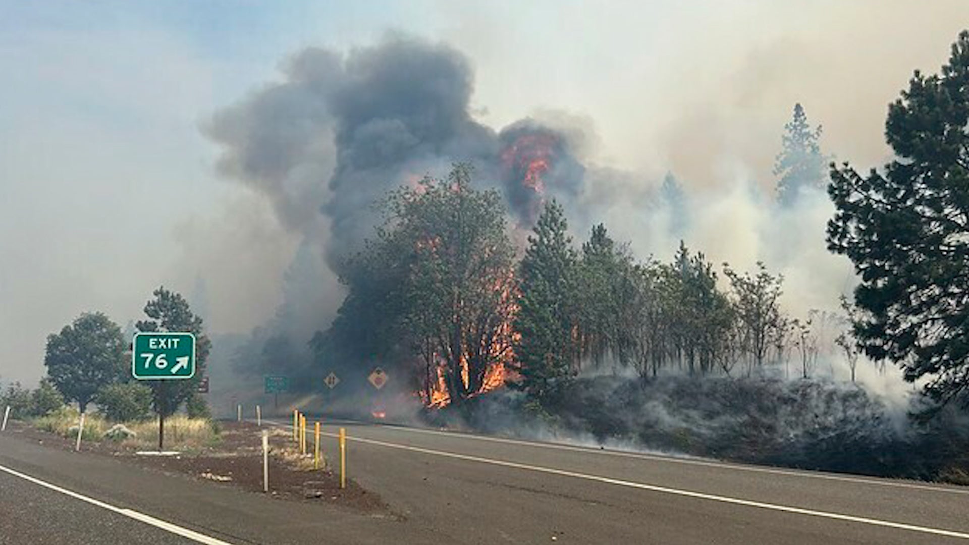 Huge Tornado Levels Trees, Homes In Kansas Town - Videos from The ...