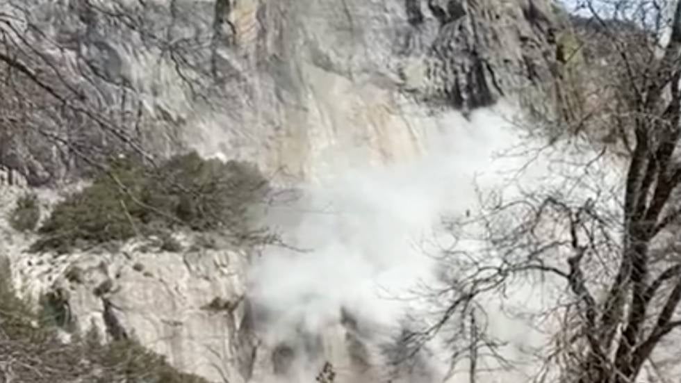 Huge Rockfall Caught On Camera At Yosemite - Videos from The Weather ...